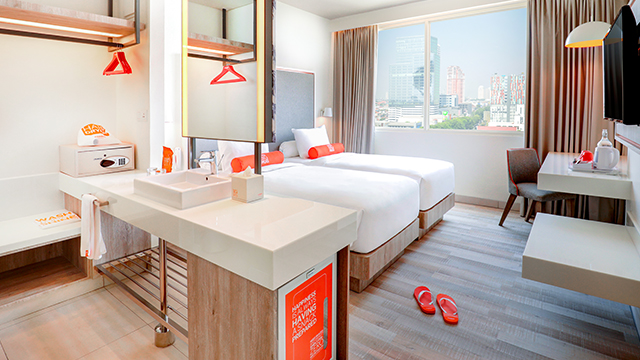 Download Brochure | HARRIS Hotel & Conventions Bundaran Satelit ...